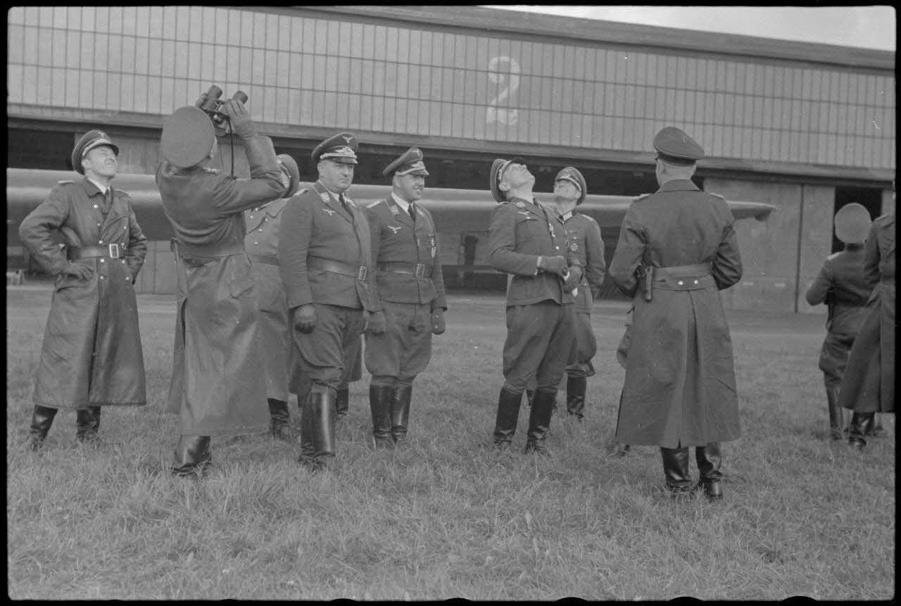 ImagesDéfense - Sur le terrain d'aviation de Stavanger-Sola (Norvège ...