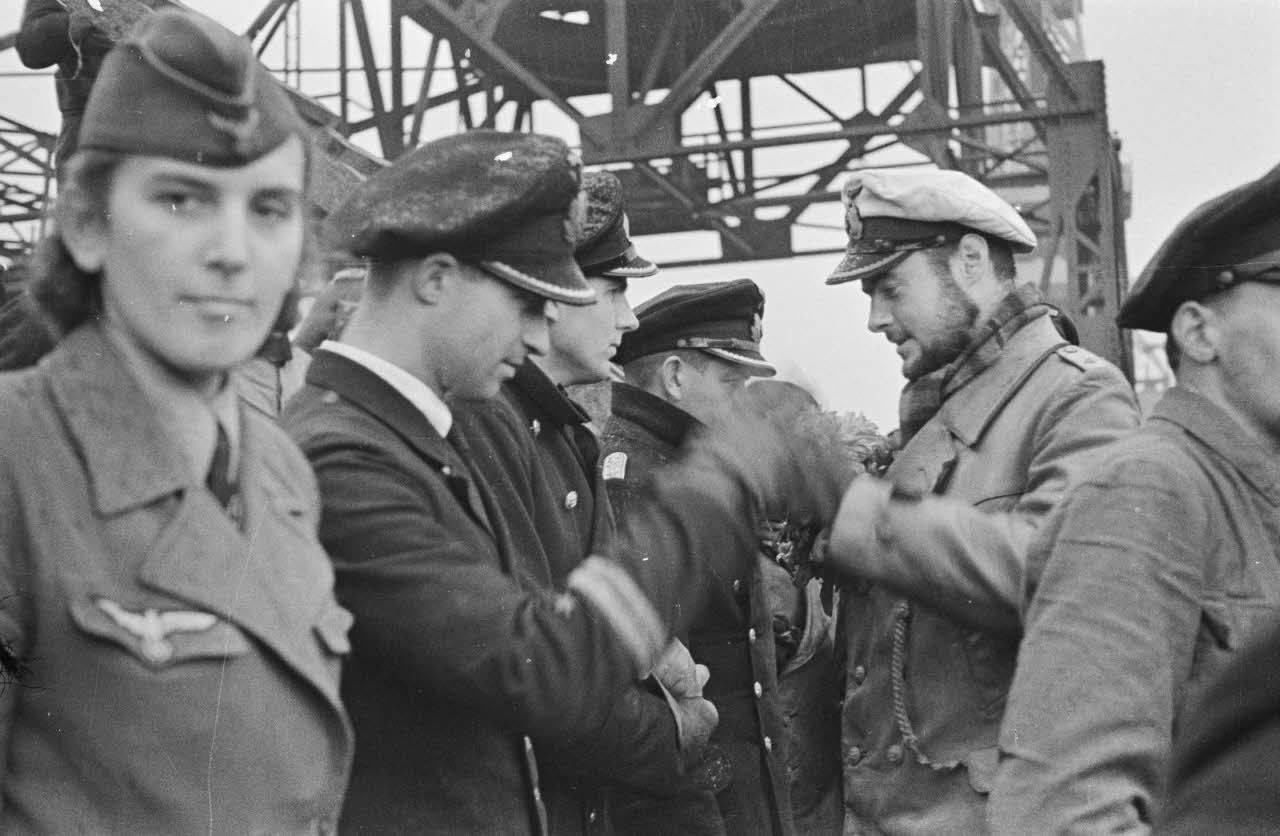 ImagesDéfense - De retour au port de Saint-Nazaire, le lieutenant ...