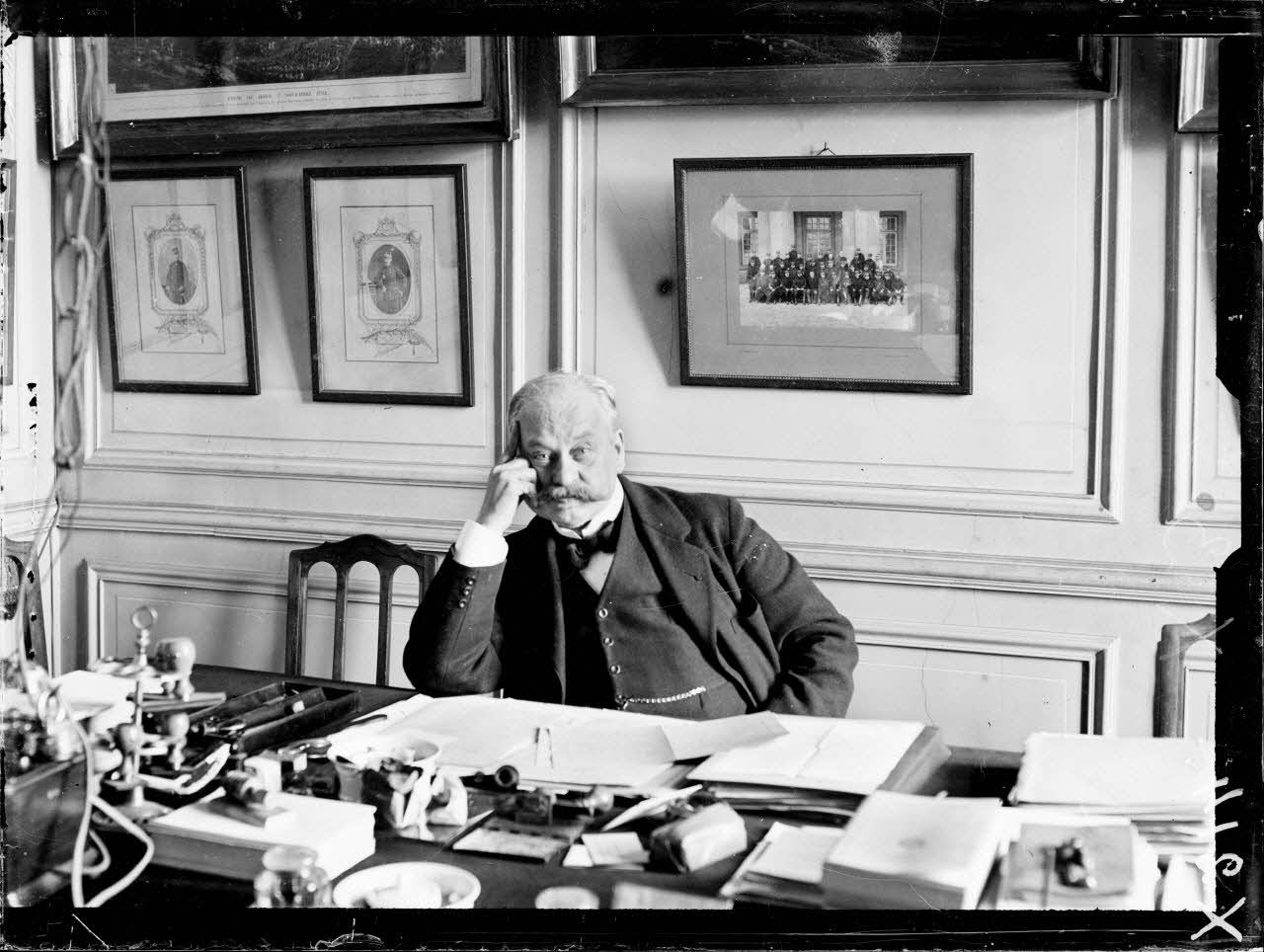 ImagesDéfense - Bureau de renseignements aux familles. Ecole de guerre ...