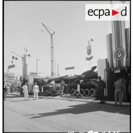 ImagesDéfense - Foire d'Oran : stand du 28e RTRN.