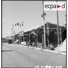 ImagesDéfense - Foire d'Oran : stand du 28e RTRN.