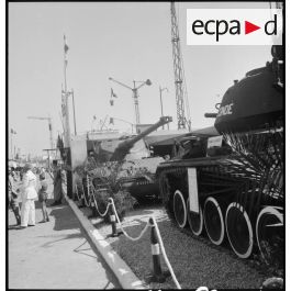 ImagesDéfense - Foire d'Oran : stand du 28e RTRN.