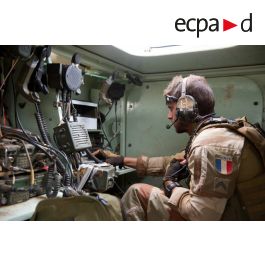 ImagesDéfense - Après un bivouac sur le camp FAMa de Hombori, les ...