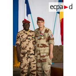 ImagesDéfense - Portrait de groupe d'un colonel français et du colonel ...