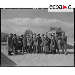 ImagesDéfense - Photographie de groupe d'attachés et de chefs de ...