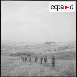 ImagesDéfense - En opération avec la 5e batterie du 2/4e RA ...