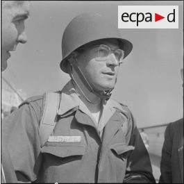 ImagesDéfense - Départ pour l'Algérie du rédacteur Jean Boret et du ...