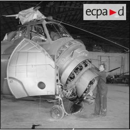 ImagesDéfense - Le général Paul Ely, chef d'Etat-Major général des ...