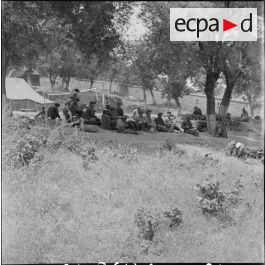 ImagesDéfense - Vie quotidienne dans un village, aidé par une unité du ...