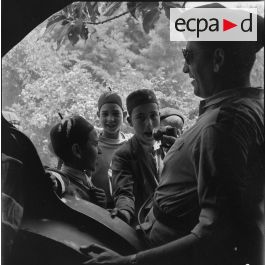 ImagesDéfense - Vie quotidienne dans un village, aidé par une unité du ...