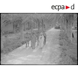 ImagesDéfense - Prise de vue en plongée du général Henry Martin ...