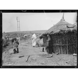 ImagesDéfense - Ligne d'Addis Abéba. Hadam [Hadama]. Le village ...