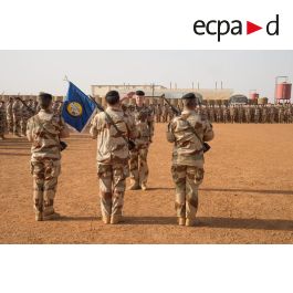 ImagesDéfense - Le colonel Lionel Meny du 16e bataillon de chasseurs ...