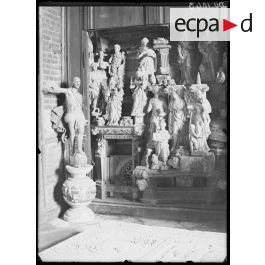 ImagesDéfense - Flêtre, Nord, l'église. Fragments d'un repositoire fin ...