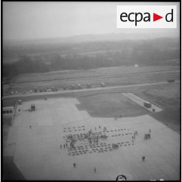 ImagesDéfense - [Vue aérienne du terrain d'aviation.]