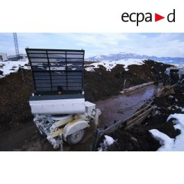 ImagesDéfense - Radar de trajectométrie Cymbeline installé sur l ...