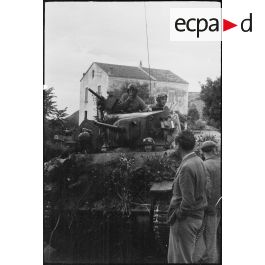 ImagesDéfense - Des chars légers Stuart M5A1 du 4e RSM (régiment de ...
