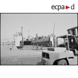 ImagesDéfense - Préparation du chargement des EDIC à Beyrouth.