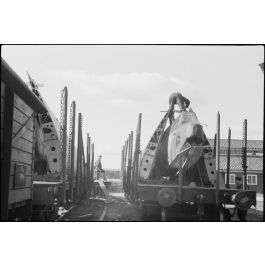 ImagesDéfense - Sur le terrain d'aviation de Gardermoen, le personnel ...