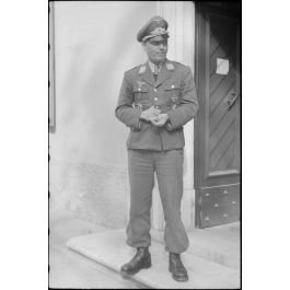 ImagesDéfense - Portrait du colonel (Oberst) Karl-Lothar Schulz ...