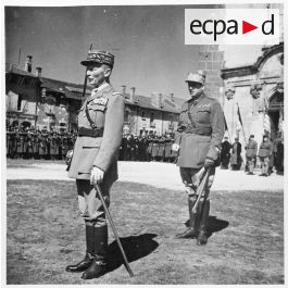 ImagesDéfense - Le général d'armée Charles Huntziger, commandant de la ...
