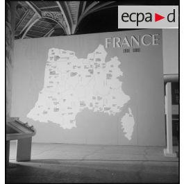ImagesDéfense - Une carte de la zone libre présentée lors de l ...