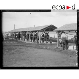 ImagesDéfense - Rade de Brest, camp de l'ïle Longue. Prisonniers civils ...