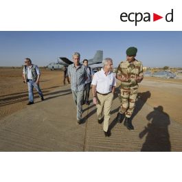 ImagesDéfense - Le président de l'Assemblée nationale Claude Bartolone ...