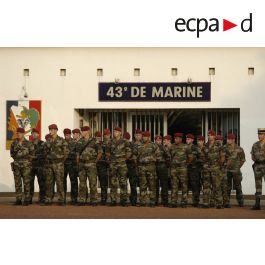 ImagesDéfense - Prise d'armes sur la place d'armes du 43e BIMa ...