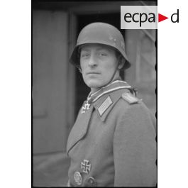 ImagesDéfense - Le lieutenant (Leutnant) Albert Ernst du 1er escadron ...
