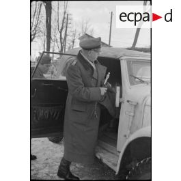 ImagesDéfense - Le maréchal (Generalfeldmarschall) Ernst Busch est ...