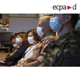 ImagesDéfense - La ministre des Armées Florence Parly assiste à un ...