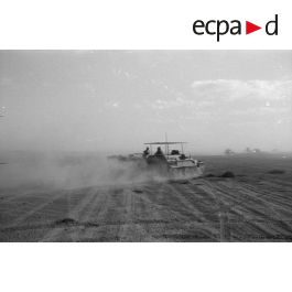 ImagesDéfense - La progression d'une colonne blindée de la 15.Panzer ...