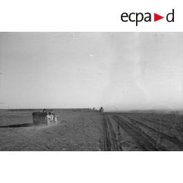 ImagesDéfense - La progression d'une colonne blindée de la 15.Panzer ...