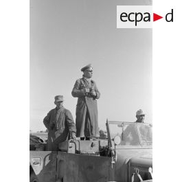 ImagesDéfense - Le général (General der Panzertruppe) Erwin Rommel en ...