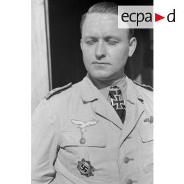 ImagesDéfense - L'Oberfeldwebel Helmut Haugk, pilote (Flugzeugführer ...
