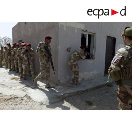 ImagesDéfense - Des soldats irakiens participent à un exercice de ...