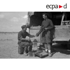 ImagesDéfense - Inspection d'une unité italienne par les généraux ...