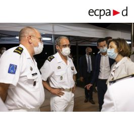 ImagesDéfense - La ministre des Armées Florence Parly s'entretient avec ...