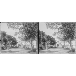 ImagesDéfense - L'ancienne porte du fort Flacourt (1648). [légende d ...