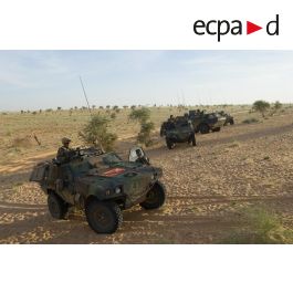 ImagesDéfense - Des paras du 1er régiment de hussards parachutistes ...