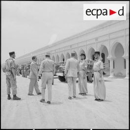 ImagesDéfense - Visite de Max Lejeune et du général Lorillot à la 2e ...