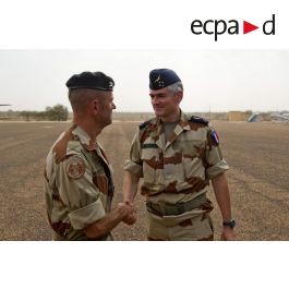 ImagesDéfense - Le colonel Hubert Goupil, adjoint au chef de la brigade ...
