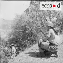 ImagesDéfense - Le brigadier-chef Robert Tetu et le brigadier Robert ...