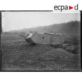 ImagesDéfense - Marly-le-Roy, au lieu dit du Trou d'Enfer, essais de ...