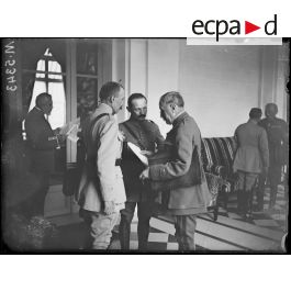 ImagesDéfense - Conférence interalliées, le général Foch et le général ...