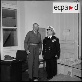 ImagesDéfense - Le général Sir Hugh Stockwell et le vice-amiral d ...
