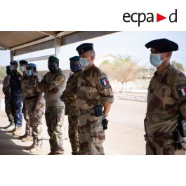 ImagesDéfense - Le colonel Erwan, conseiller gendarmerie de l'opération ...