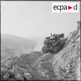 ImagesDéfense - Le travail du génie dans le massif de l'Aurès Nemencha.