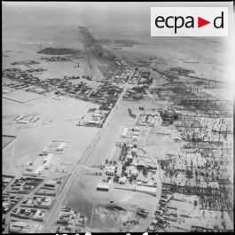 ImagesDéfense - Mines de Kenadsa vues d'avion.